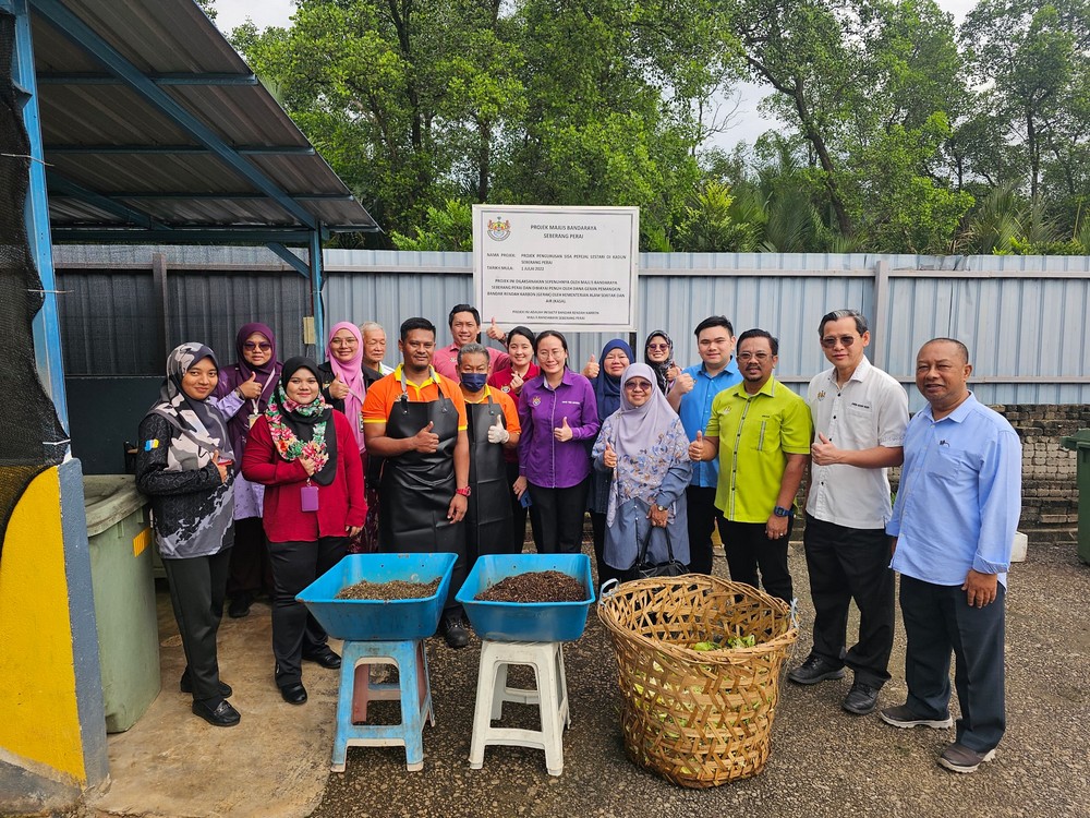 Lawatan Aktiviti Kompos Di Depoh Inderawasih