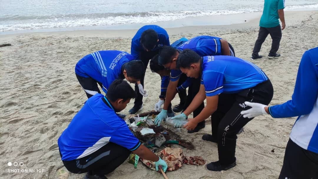 Program Let's Clean It Up Malaysia Sempena World Cleanup Day 2023