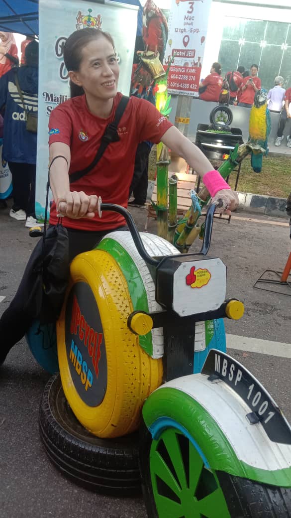 Car Free Morning bulan Mac