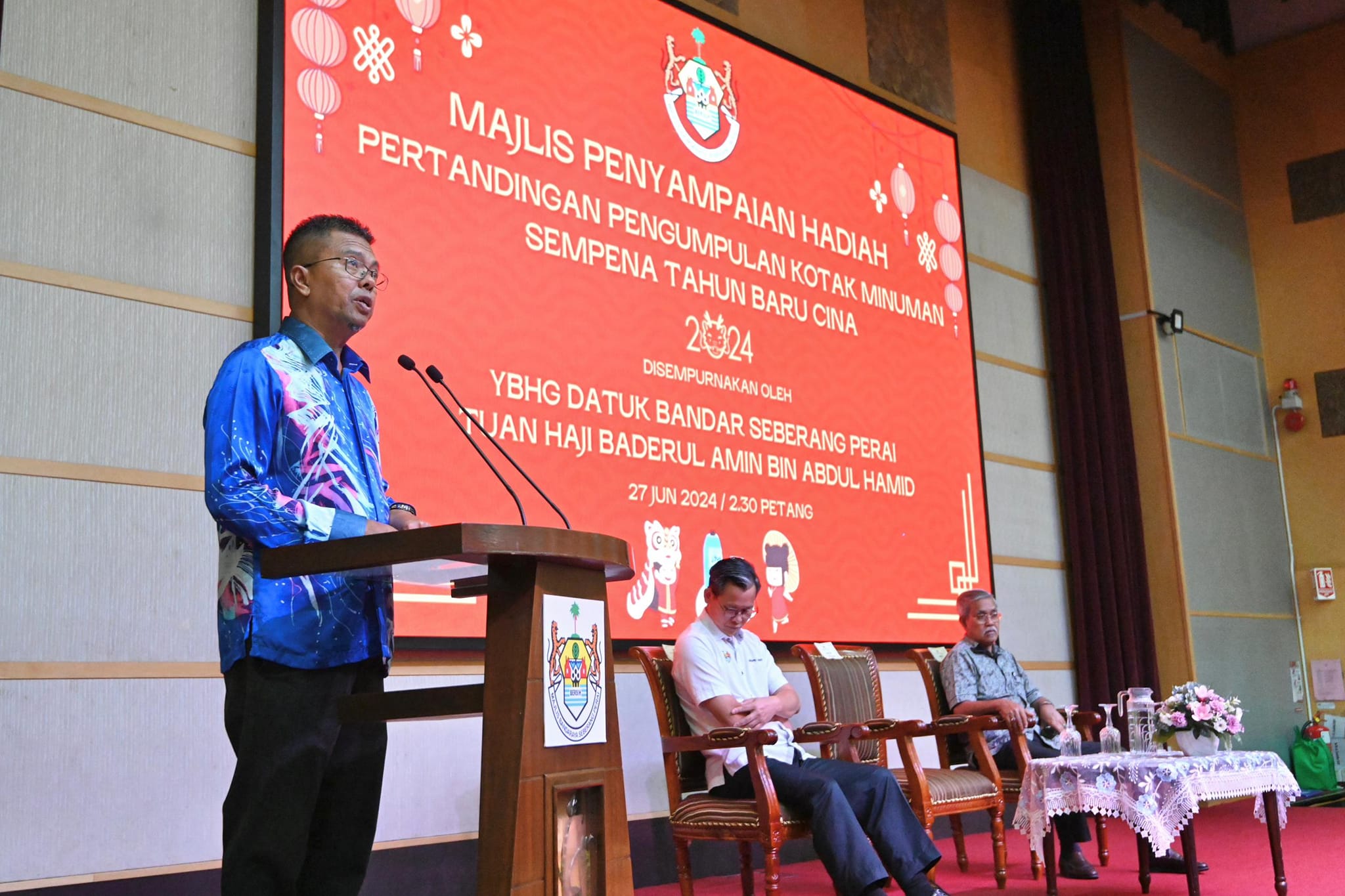 MAJLIS PENYAMPAIAN HADIAH BAGI PROGRAM PERTANDINGAN MENGUMPUL KOTAK ...